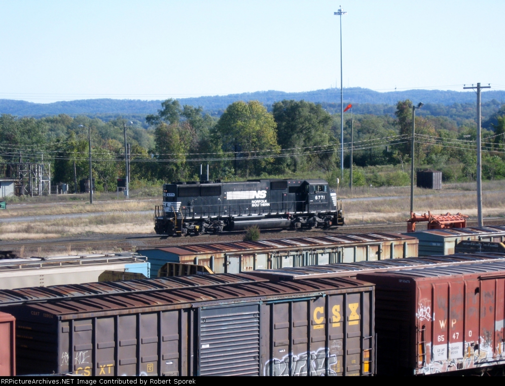 NS SD60M Light Move at Enola Yard